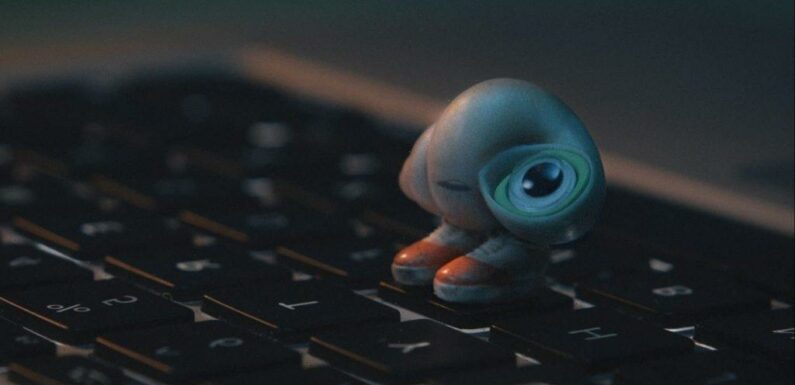 ‘Marcel The Shell With Shoes On’ Director Dean Fleischer-Camp On Using ...