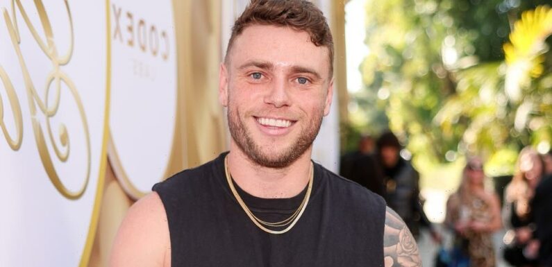 ‘80 for Brady’ Cut Out Gus Kenworthy’s Gay Kiss Scene (EXCLUSIVE) - I ...